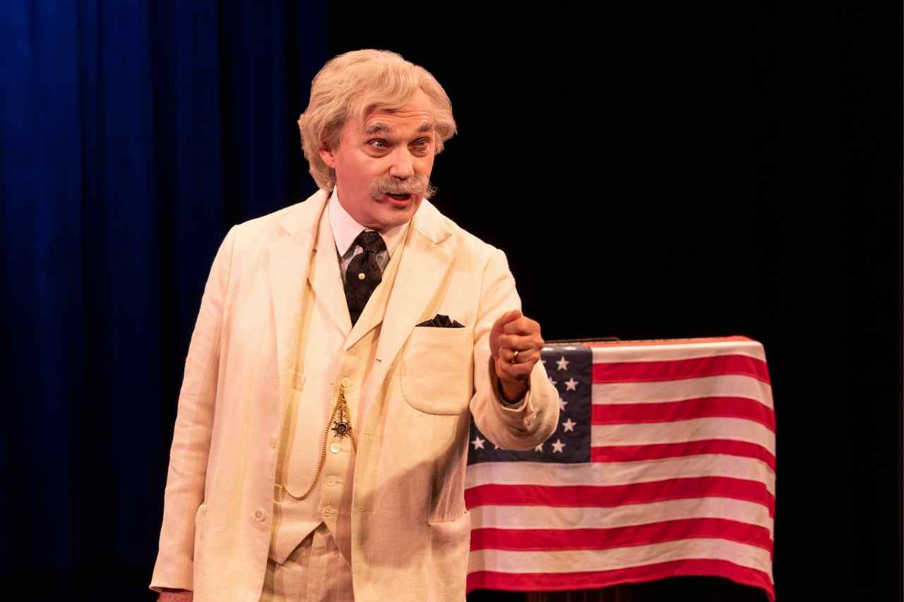 Mark Twain Tonight! - Broadway at The National